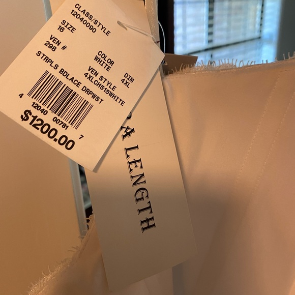 Monique Luo | Dresses | Monique Luo Wedding Dress | Poshmark